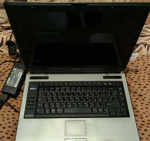 Ноутбук Toshiba satellite A100-811