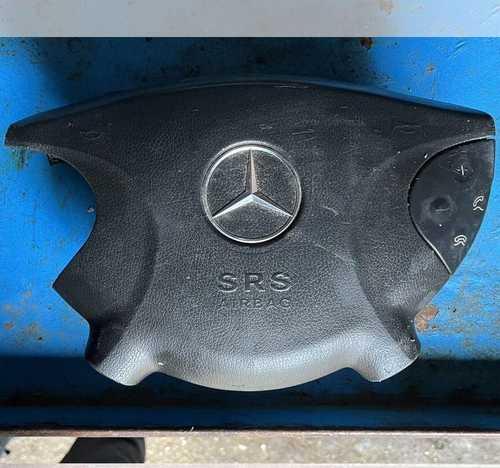 Подушка безопасности водителя Mercedes w211