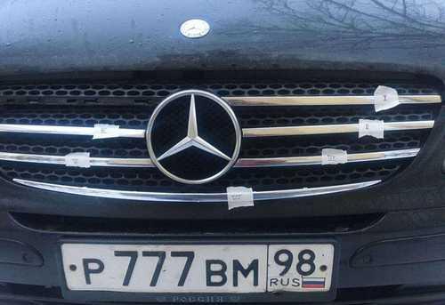 Молдинг решетки радиатора Mercedes w639 в налич 6