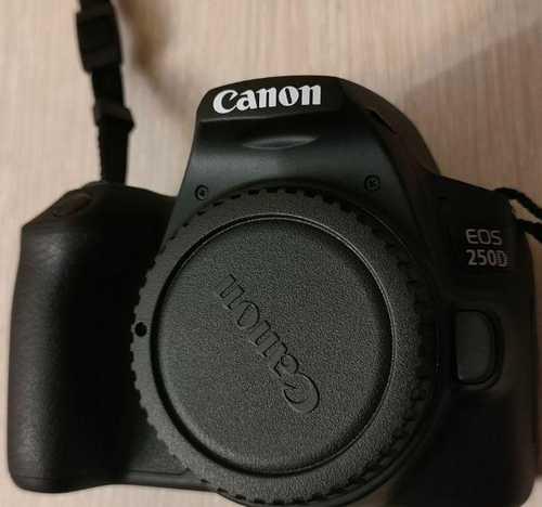 Фотоаппарат EOS250D   объектив 18-55   кейс-сумка