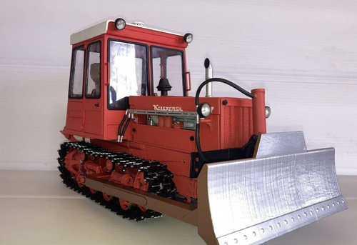 RC модель трактора дт-75 мл казахстан 1:10 масштаб