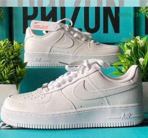 Кроссовки Nike Air Force 1  коробка Poizon