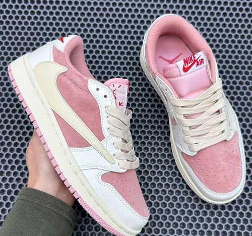 Nike Air Jordan 1 Low OG Shy Pink x Travis Scott