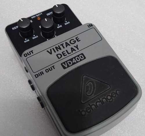 Гитарная педаль Behringer VD400 vintage delay