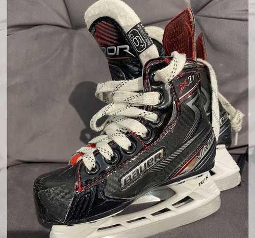 Детские хоккейные коньки bauer 27р