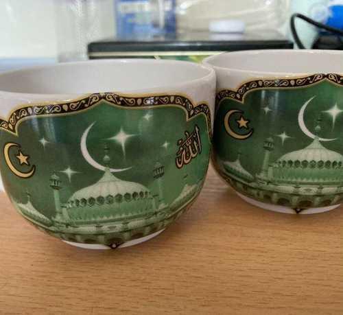 Чайные чашки с мусульманской символикой
