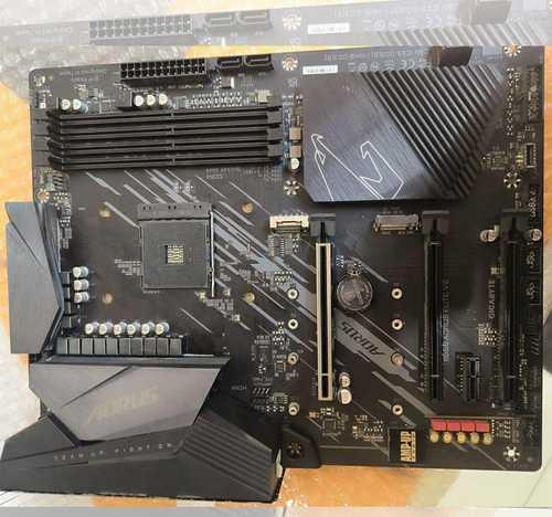 Gigabyte B550 aorus elite V2