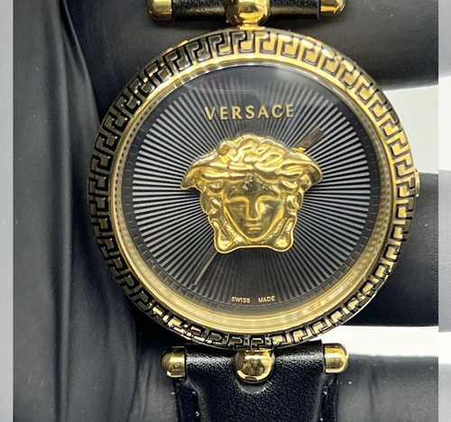 Часы Versace Palazzo 39mm