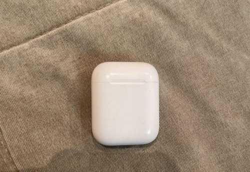 Наушники apple airpods 1,с одним левым наушником