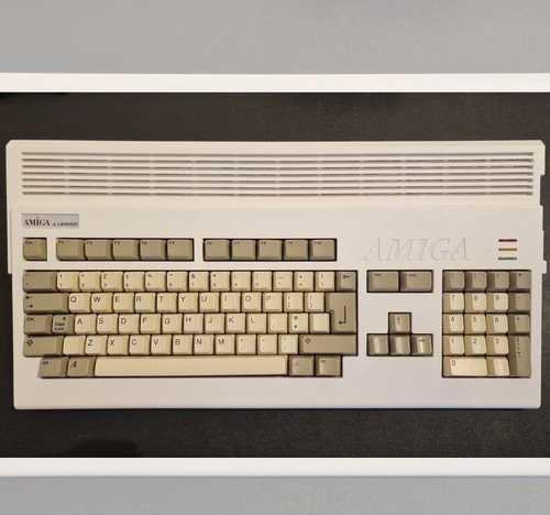 Ретро компьютер Commodore Amiga 1200