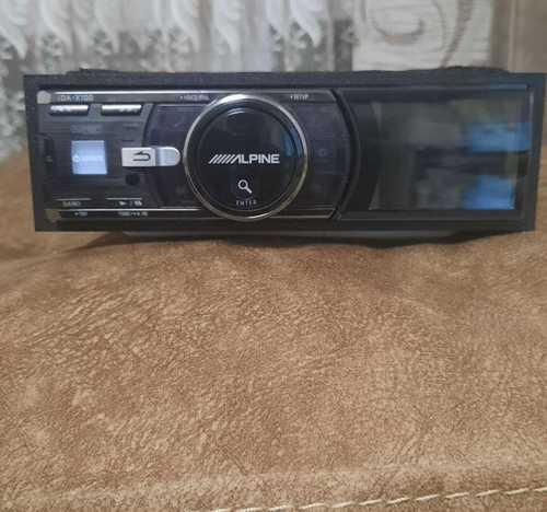 Магнитола Alpine IDA-X100