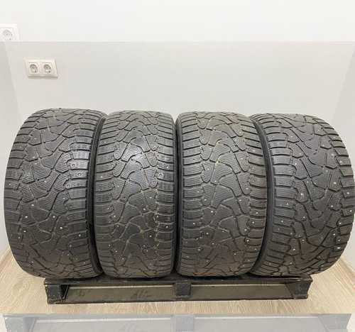 Pirelli Ice Zero 275/40 R20 и 315/35 R20 110T