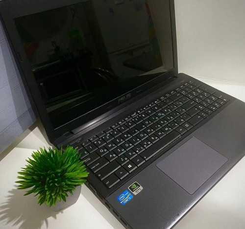 Ноутбук Asus x55vdr