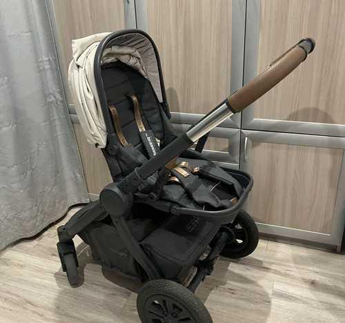 Коляска Happy Baby Mommer Pro 2 в 1