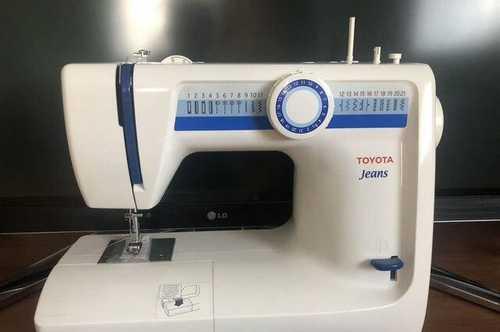 Швейная машина Toyota RS-2000