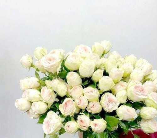 Букет цветов:Кустовые розы
