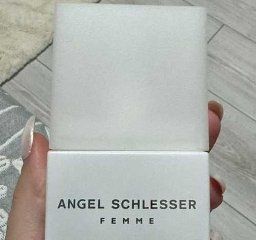 Angel schlesser