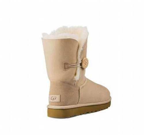 Ugg Bailey Button II Sand