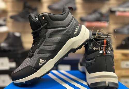 Зимние высокие кроссовки ботинки Adidas terrex