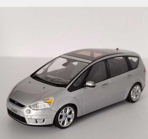 Модель Ford S-Max 2006 Minichamps 1/43