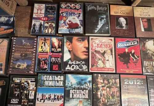 Видеокассеты и двд диски с фильмами, и играми