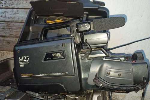Видеокамера кассетная Panasonic М-25