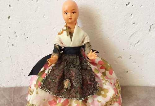 Винтажная сувенирная куколка под реставрацию