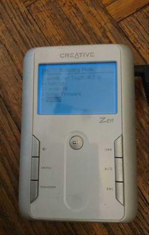 MP3 HDD WMA плеер Creative Zen Touch (винтаж)