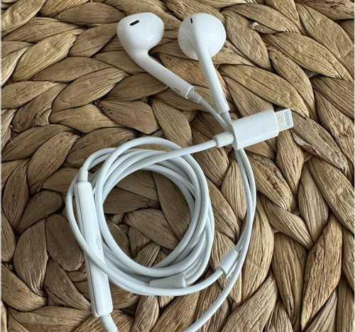 Наушники apple earpods проводные