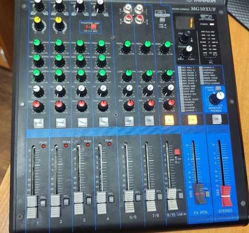 Микшер Yamaha mg10xuf