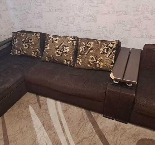 Угловой диван бу