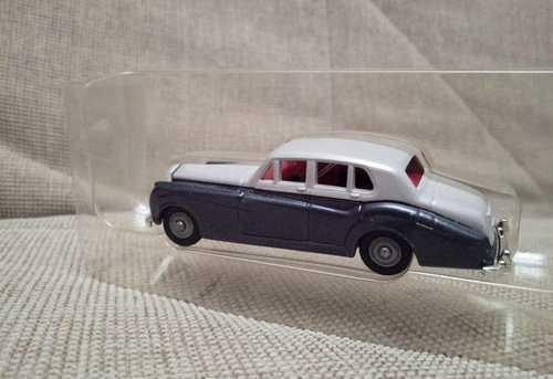 Модель автомобиля Rolls-Royce