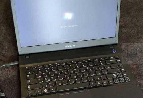 Ноутбук samsung NP300V4A