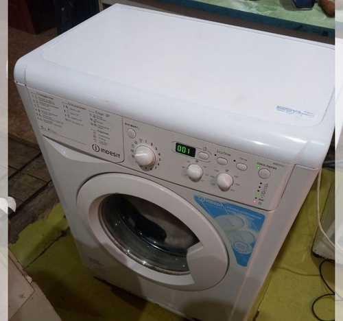 Indesit iwsd 51051