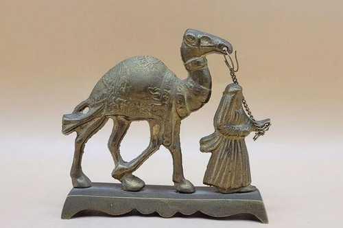 Статуэтка литье латунь Караван Верблюд с Арабом