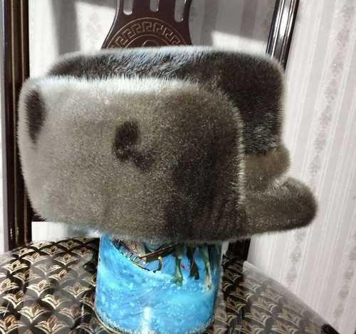 Мужская шапка