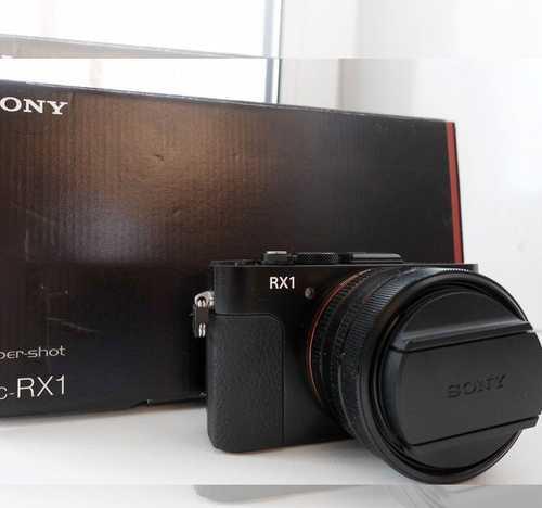 Sony RX1 полнокадровый компакт