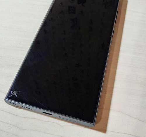 Samsung Galaxy S22 Ultra, 12/512 ГБ