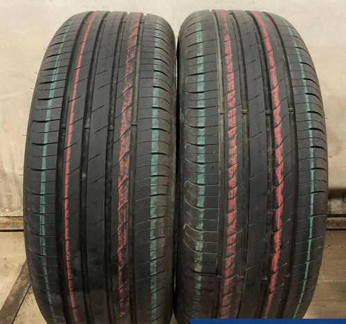 Goodyear UltraGrip Performance 2 215/55 R17 98W