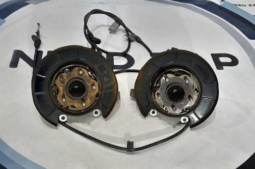 Задний кулак левый и правый Nissan Teana J32