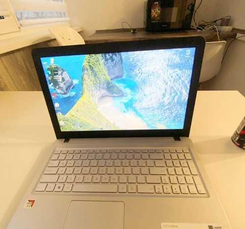 Ноутбук asus R543B