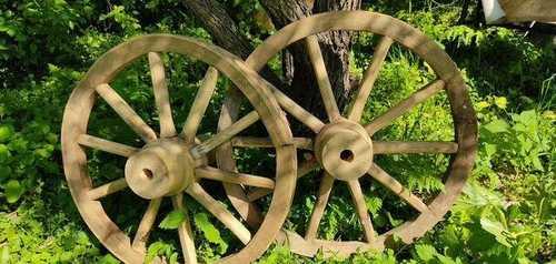 Колесо деревянное от телеги