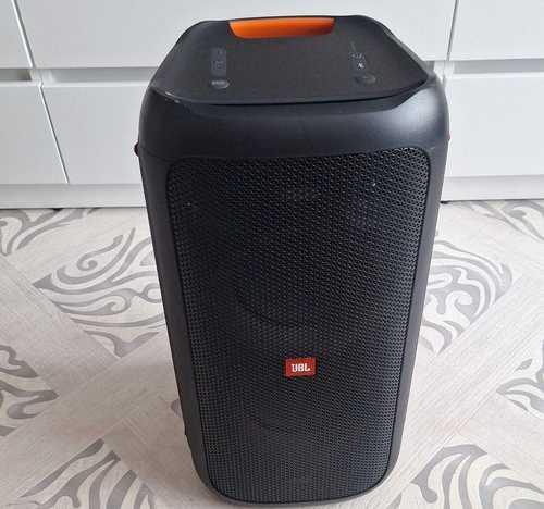 Акустические колонки jbl