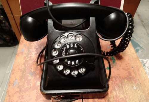 Старинный телефон. СССР