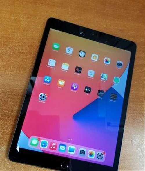 Планшет Apple iPad 10.2 2020 (8th Generation)