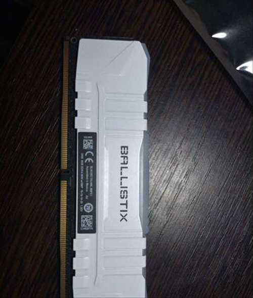 Crucial ballistix ddr4 8gb 3000 rgb