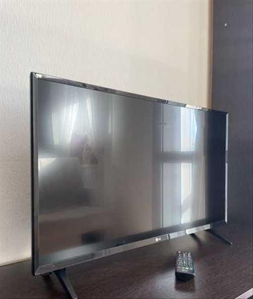 Телевизор LG 32LJ500V 32 дюйма