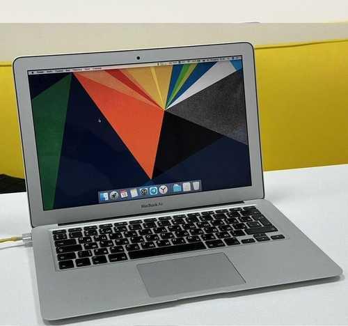 Macbook air 13 2012 128 SSD/8GB