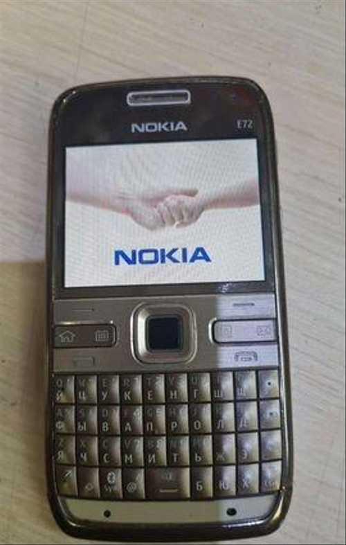 Телефон Nokia e72