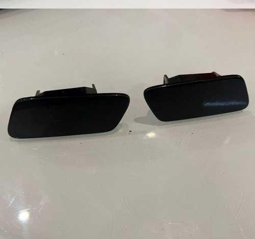 Крышка форсунки омывателя VW Passat